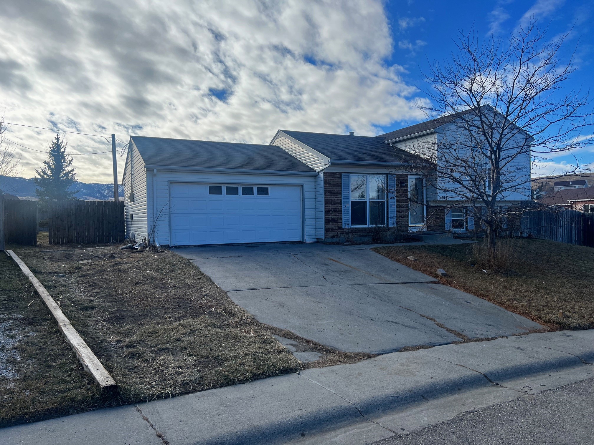 Home [forefrontrealestatellc.managebuilding.com]